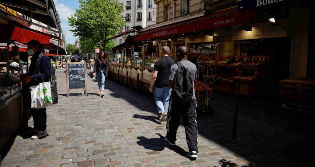 Economia da França tem crescimento modesto no 3º tri e inflação atinge ...