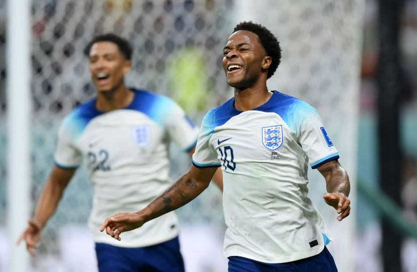 Copa do Mundo: Inglaterra goleia, Holanda vence no fim e brasileiros ...