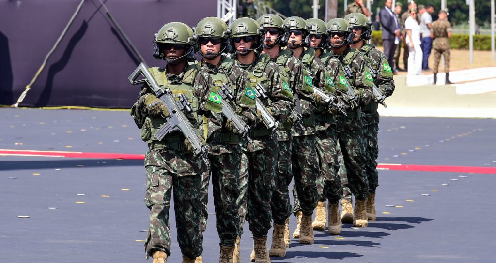 Setor De Armas Tenta Atrair Militares Com Promoções Após Nova Portaria