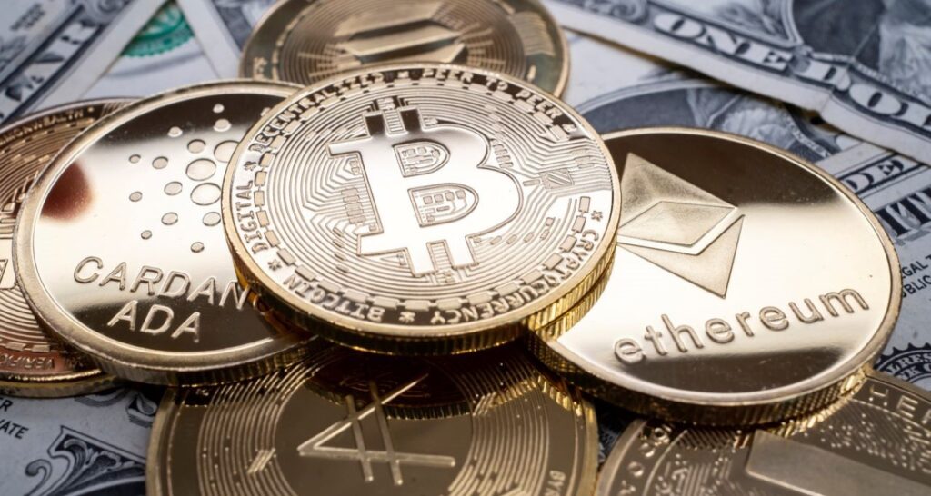 Bitcoin (BTC) ultrapassa US$ 98 mil pela primeira vez; veja o que está ...
